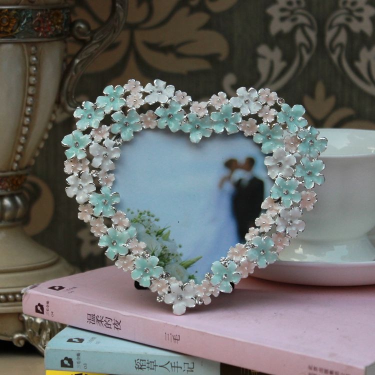 Heart-shaped Small Flower Picture Frames/3x3 inch