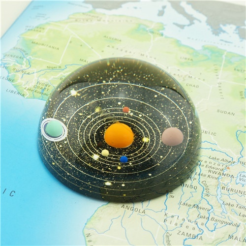 planet glass paperweight/gift sets for graduation/domed glass paperweight