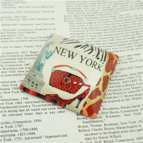 New York Souvenir/Coloured Glass Paperweights/Square Dome Look