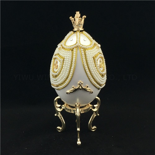 Real handcrafted goose egg jewelry/Keepsake/Trinket gift music box