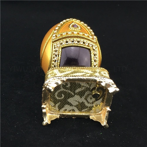 European royalty music box