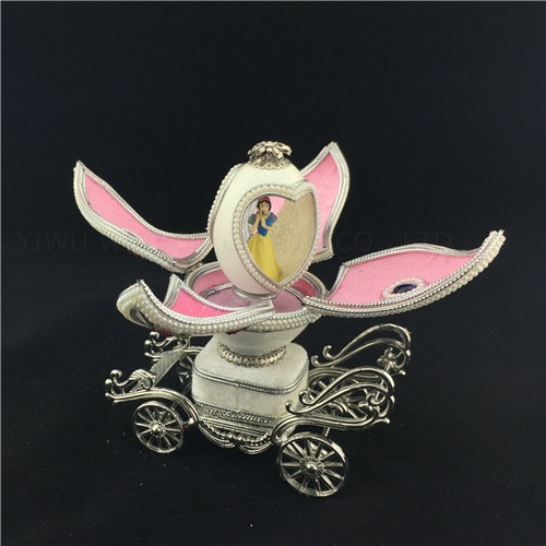 Wedding carriage music box/Necklace jewelry box